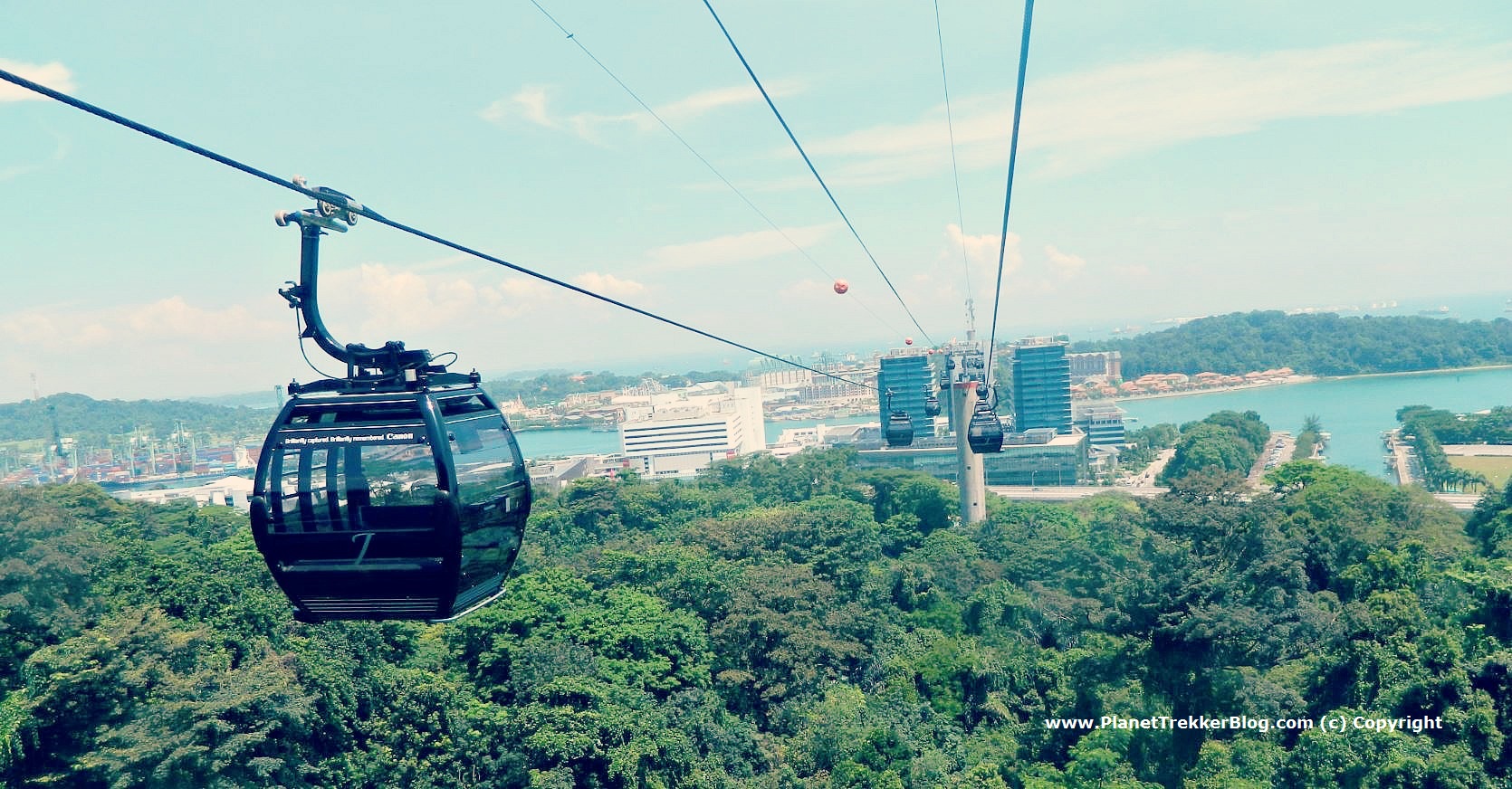 Cable car ride to from Mount Faber to Sentosa island – Planet-Trekker-Blog