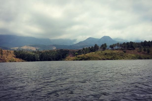 A visit to Anayirangal Dam Lake (Anayirankal Dam), Munnar, in Kerala ...